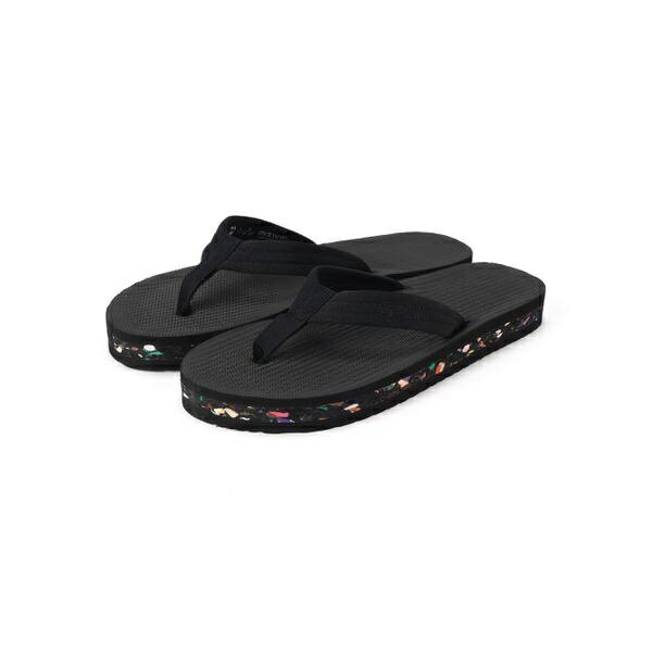 [型番：7876993204]Riversole、 Indosole と Sungai Watchによる画期的なコラボレーション。汚染を目的に変えるために生まれました。この限定サンダルは□わずか 1000足限定□ バリ島の河川から回収された...