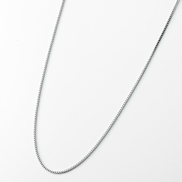 アドポーションのロングチェーンネックレス---アクセサリー業界で注目の人気素材を使用したロングネックレスの登場です---【素材/特徴】サージカルステンレス316Lを使用。金属アレルギーをおこしにくい人体（肌）に安全な金属。腐食耐性が強く医療...