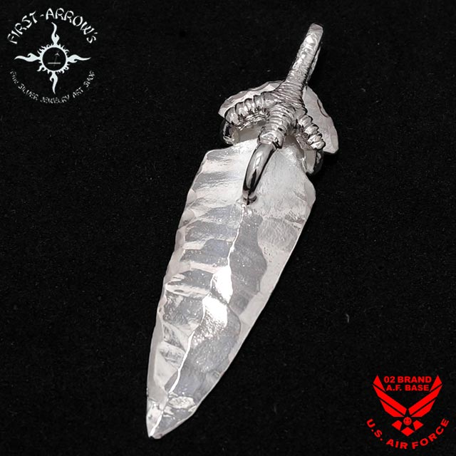 ●FIRST ARROW'S(ファーストアローズ)の商品一覧はコチラ！！ ●当店のトップページはコチラから！！ 　●商品説明 ●商品名 ファーストアローズ 矢じり グラブヘッドロング ペンダントヘッド p-565 ●キーワード 送料無料 代...