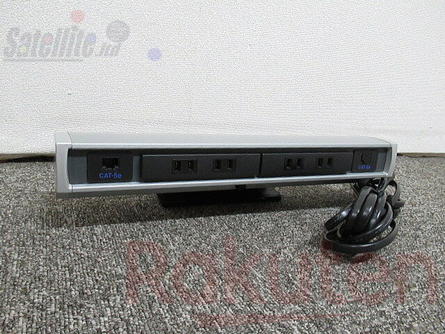 中古オフィス家具のサテライト楽天市場店 □商品情報 電源コンセント（クランプタイプ） メーカー：KOKUYO（コクヨ） 製造年：2019年製 新品参考価格：約21,900円（税抜） □仕様・サイズ 外寸法：W370 × D83 × H71m...