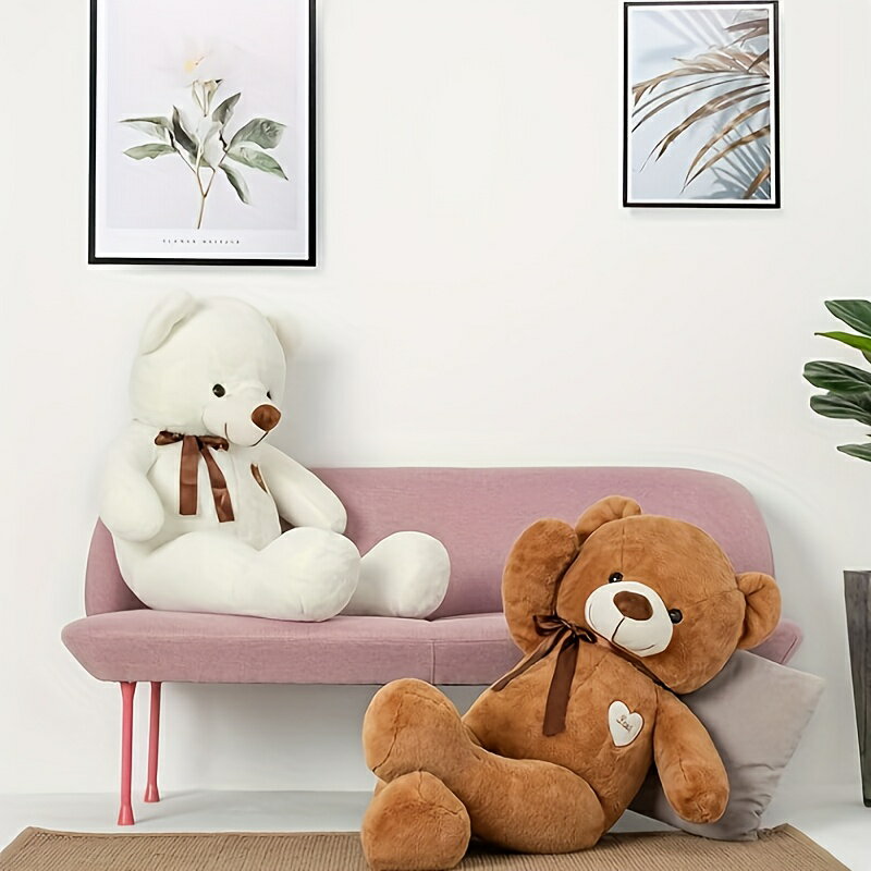 【商品名｜キャッチコピー】 概要説明：大型でふわふわのソフト素材を使用した高品質なぬいぐるみ テディベア。見た目も触り心地も上質で、ギフトやホームデコレーションにぴったり。女の子や女性へのプレゼントに最適です。 ターゲットや使用シーンも含め...