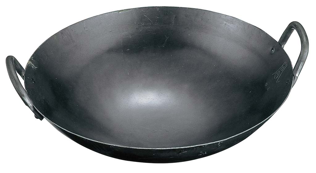 ●サイズ●内寸33cm深さ：90(mm)●重量：1110g●板厚：1.2(mm)●材質鉄●数千回叩いて造るので、鉄の分子が細かくなり、材質が変化するので、熱の伝わりが良く、表面に細かい凸凹ができ、油の乗りがよく、焦げつきにくく、軽くて丈夫で...