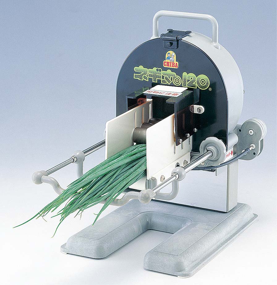 ●サイズ400×230×H360(mm)刃：φ120(mm)投入口：40×60(mm)●重量：4.5kg●3段階の厚みが任意に選べる送り装置付●付属品：丸刃研磨器※商品画像はメーカー提供の代表画像を使用しております。複数掲載の画像でも、単品...