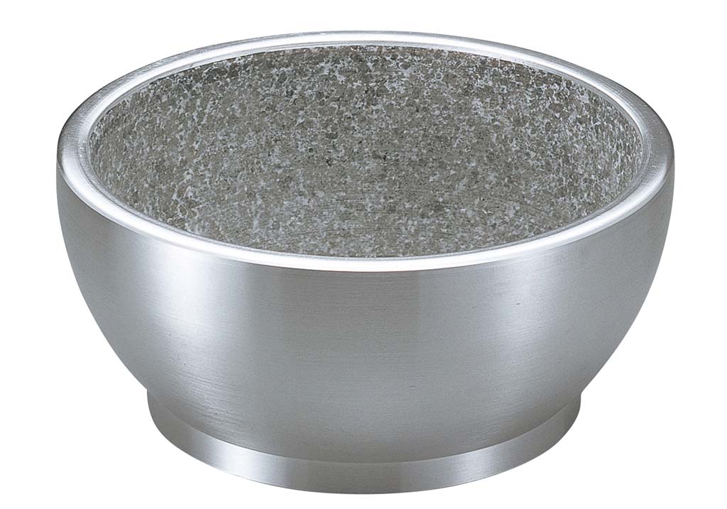 ●サイズφ187×H90(mm)●重量：約2.0kg●材質アルミ石●遠赤外線効果で素材の旨味が逃げず、美味しい料理が作れます。※商品画像はメーカー提供の代表画像を使用しております。複数掲載の画像でも、単品販売の場合がございます。サイズ・カラ...