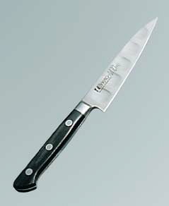 ●型番：M1007●サイズ全長：265(mm)●重量：85g●板厚：背:2.0(mm)●材質モリブデン・バナジウム鋼●刃渡り：15cm●モリブデン・バナジウム鋼をベースとしたブライト特殊鋼。表面にデポット加工を施すことで、切った素材との摩擦...
