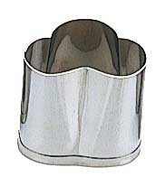 ●サイズ25×38(mm)●重量：12g●材質18-8ステンレス※サイズ表示はたて×よこです。手造りの為、サイズには若干の違いがある場合がございます。※商品画像はメーカー提供の代表画像を使用しております。複数掲載の画像でも、単品販売の場合が...