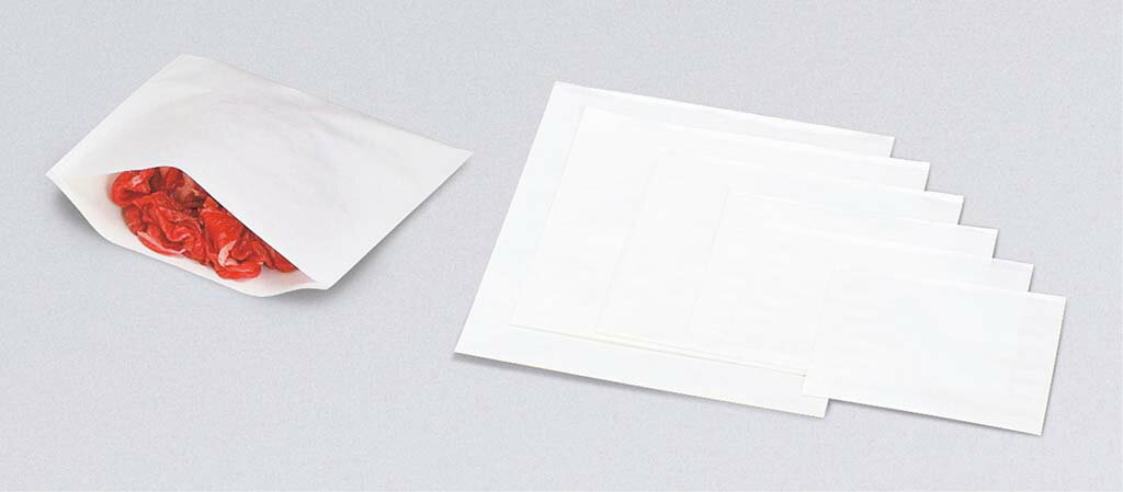 ●型番：No.70 0560855●サイズ270×242(mm)●重量：10g●材質片艶晒クラフト紙LD20μ●袋の内面にポリエチレンをラミネートしており、天ぷら、食肉等の包装に最適です。●ヒートシール性があり、簡単にシールできます。●用途...