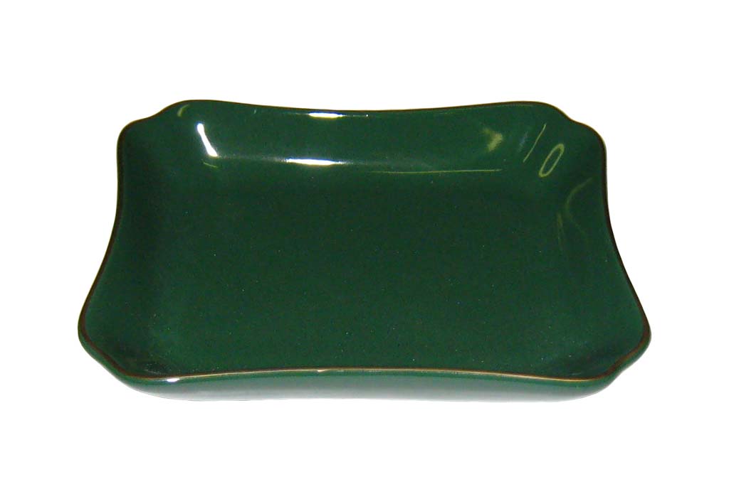 ●サイズ120×100×H22(mm)●材質磁器●金フチ※商品画像はメーカー提供の代表画像を使用しております。複数掲載の画像でも、単品販売の場合がございます。サイズ・カラー・型番・付属品等は商品名・商品説明欄をご確認ください。※製造時期によ...