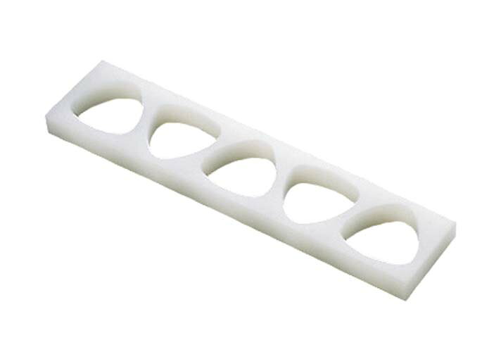 ●型番：OB5SO●サイズ368×80×H25(mm)出来上がり：64×59×H25(mm)●材質低密度ポリエチレン●耐熱・耐冷温度：70℃●米飯：60g※商品画像はメーカー提供の代表画像を使用しております。複数掲載の画像でも、単品販売の場...