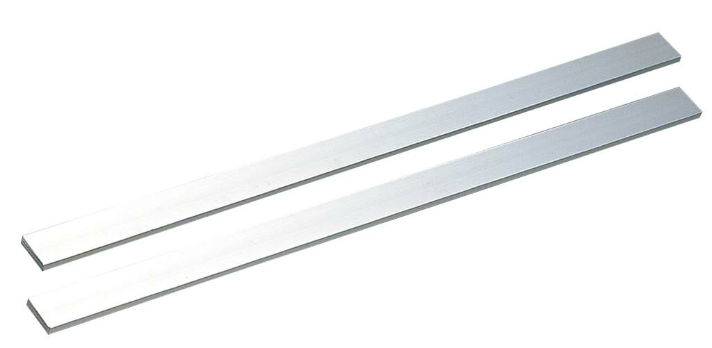 ●サイズ25×600(mm)●板厚：4.0(mm)●材質アルミ※商品画像はメーカー提供の代表画像を使用しております。複数掲載の画像でも、単品販売の場合がございます。サイズ・カラー・型番・付属品等は商品名・商品説明欄をご確認ください。※製造時...