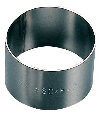●サイズφ110×H35(mm)●重量：91g●板厚：0.9(mm)●材質18-8ステンレス●アルゴン溶接。リングに継ぎ目が無く、出来上がった食品に跡が付きません。ムース等に最適です。※商品画像はメーカー提供の代表画像を使用しております。複...