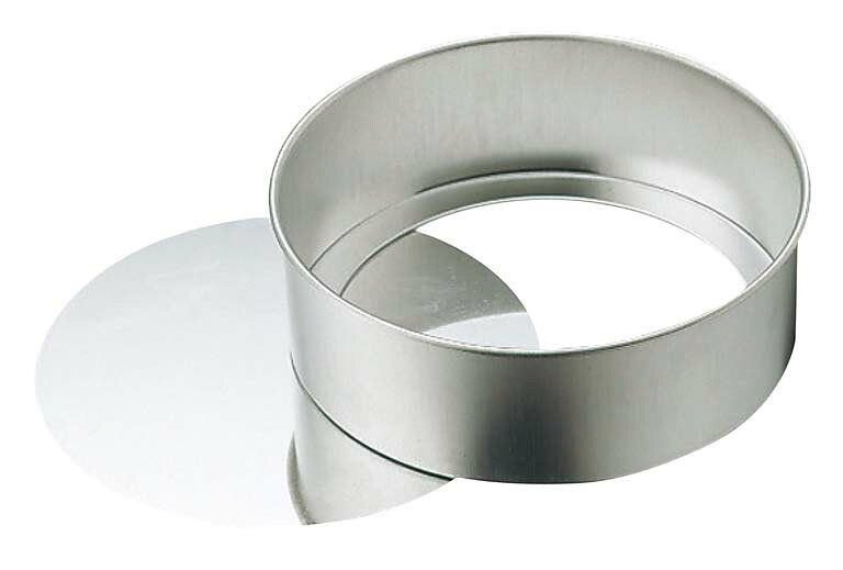 ●サイズ●内寸φ243×H75(mm)●材質ブリキ※商品画像はメーカー提供の代表画像を使用しております。複数掲載の画像でも、単品販売の場合がございます。サイズ・カラー・型番・付属品等は商品名・商品説明欄をご確認ください。※製造時期により、パ...