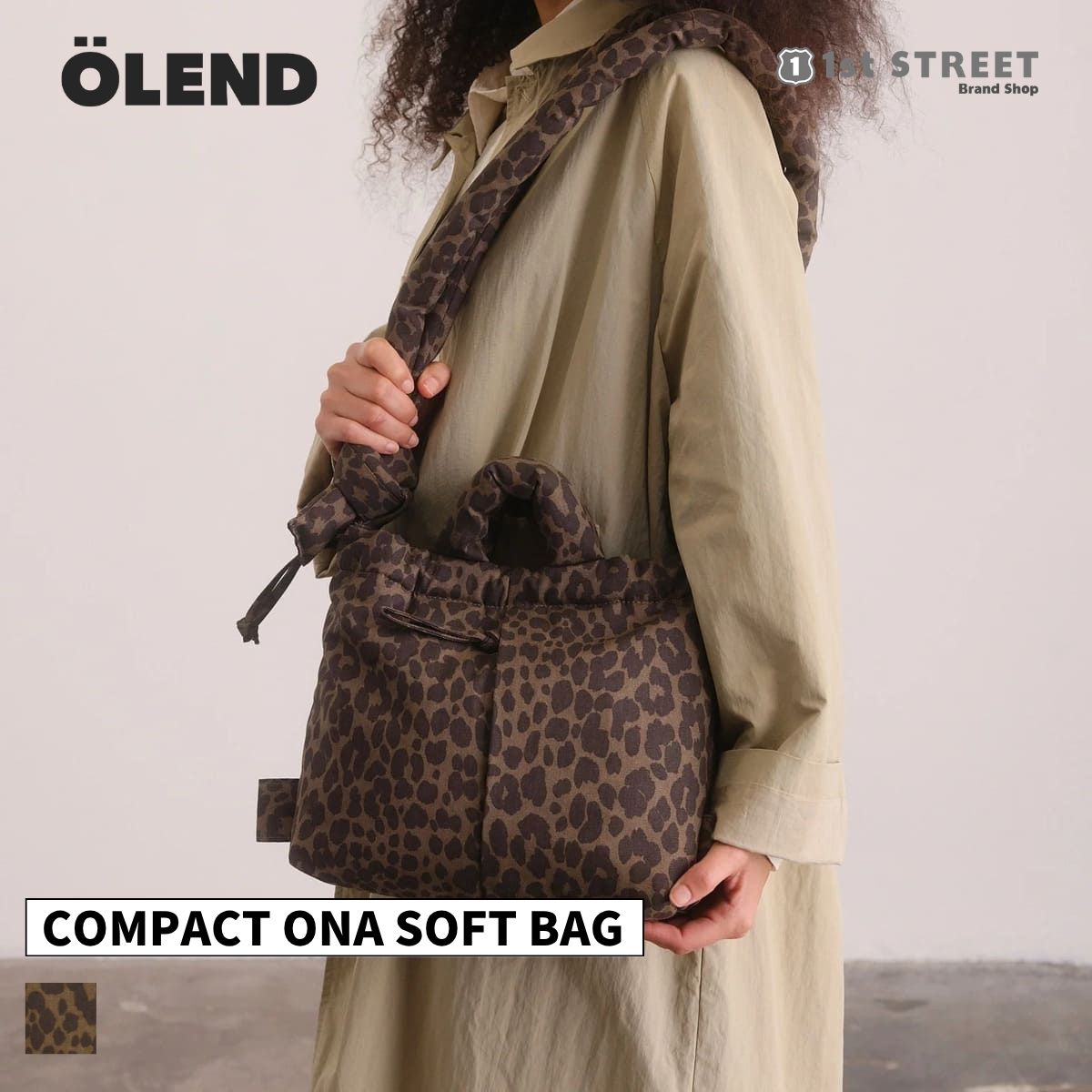 「COMPACT ONA SOFT BAG」 ONA SOFT BAGのコンパクトサイズ。14インチのラップトップが収納できます。 ハンドバッグ・ショルダーバッグ・バックパックの3way仕様。100％コットン製。軽量・パッド入りで快適な使い...
