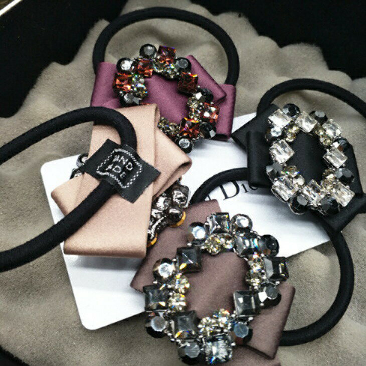 ◇カラー◇ブラウン　パープル　ベージュ　ブラック※色合いはモニター環境により若干の誤差があります◇素材◇混紡※こちらはお取り寄せ商品です。ご注文後2〜4週間で入荷発送の予定です。※メーカー在庫切れや入荷時の検品にて不備があった場合などやむを...