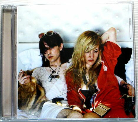 サークル・ピット。レーベル：MOORWORKS/DONUTS POP。 (2011/10/19)。 【曲目】1. Wave Machine　2. Dead Meat　3. Speed Limits 4. Infinty　5. Hurrica...