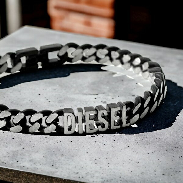 ディーゼル ブレスレット アクセサリー ステンレススチール メンズ レディース DX1386040 DIESEL ブラック シルバー ◆ディーゼルは、独自のユニークなアイディアで革新的なライフスタイルを提案するイタリアのプレミアム・カジュア...