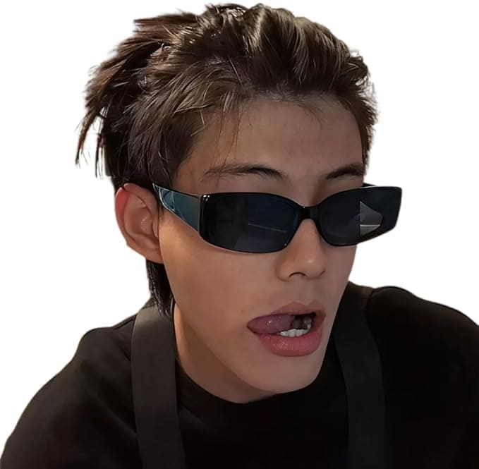 商品情報【商品】サングラス（韓国トレンド）【色とサイズ】ブラック　フレーム幅：約146mm　テンプル長さ：約141mm　ブリッジ：約18mm　レンズ幅：約60mm　レンズ高さ：約39mmサングラス 韓国 レディース ユニセックス レディース...