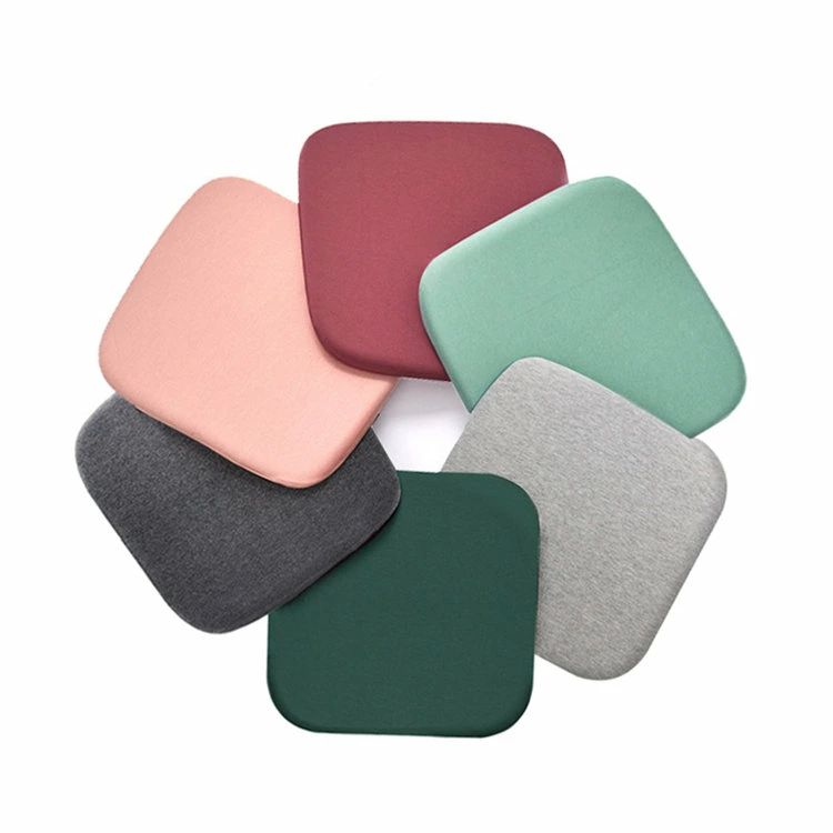 【素材】：生地：綿詰め物：ウレタン【サイズ】：35×35cm厚さ3cm40×40cm厚さ4cm45×45cm厚さ4cm※注意事項商品写真はできる限り実物の色に近づけるよう加工しておりますが、お客様のお使いのモニター設定、お部屋の照明等により...