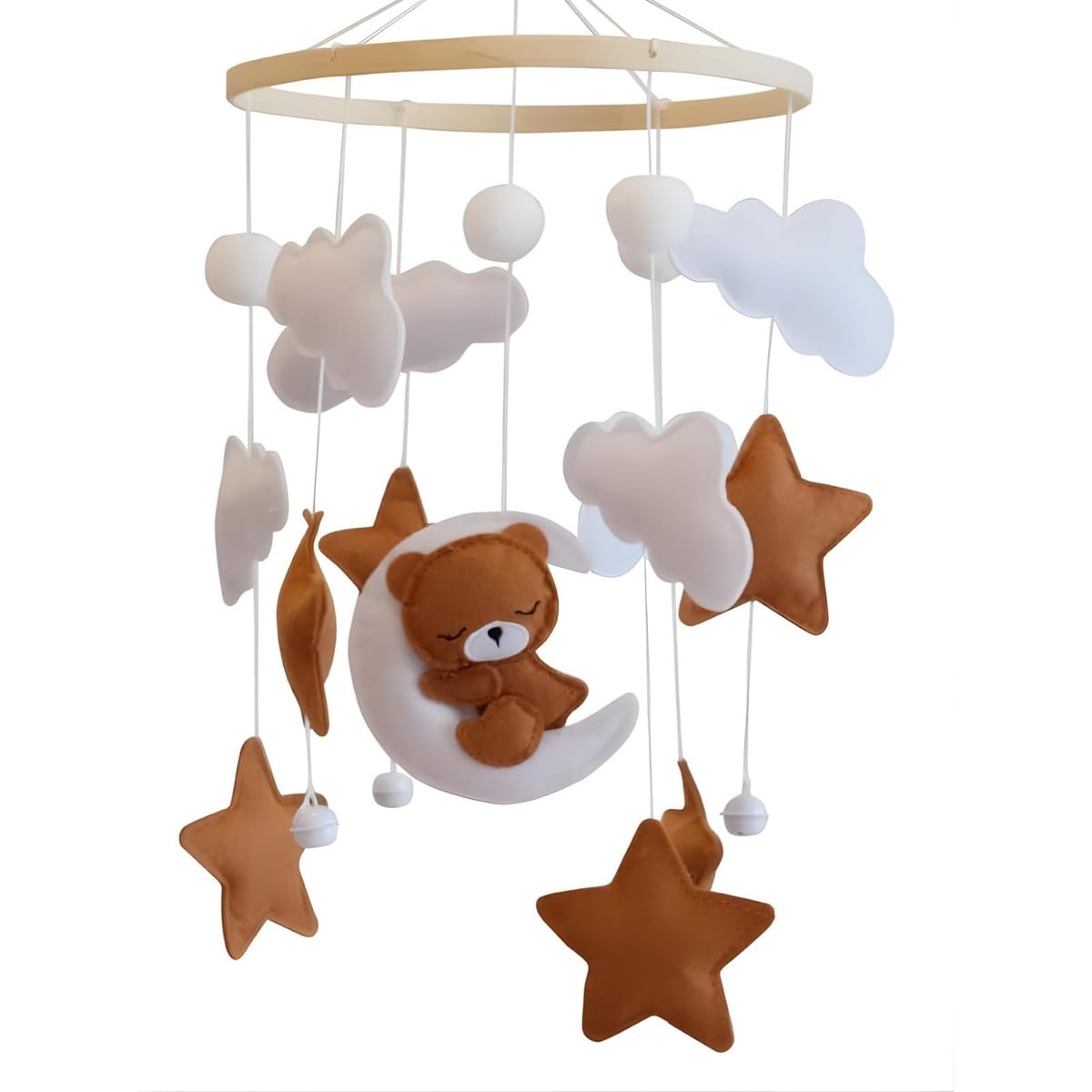 くるくると回る愛らしい姿に思わず夢中になり、穏やかな時間が生まれることで、ママの心にもゆとりをもたらします。寝かしつけの心強い相棒となるベッドメリーです。ひとつひとつ丁寧に作られたフェルト素材のクマたちが、ゆらゆらと優しく揺れます。天然素材...