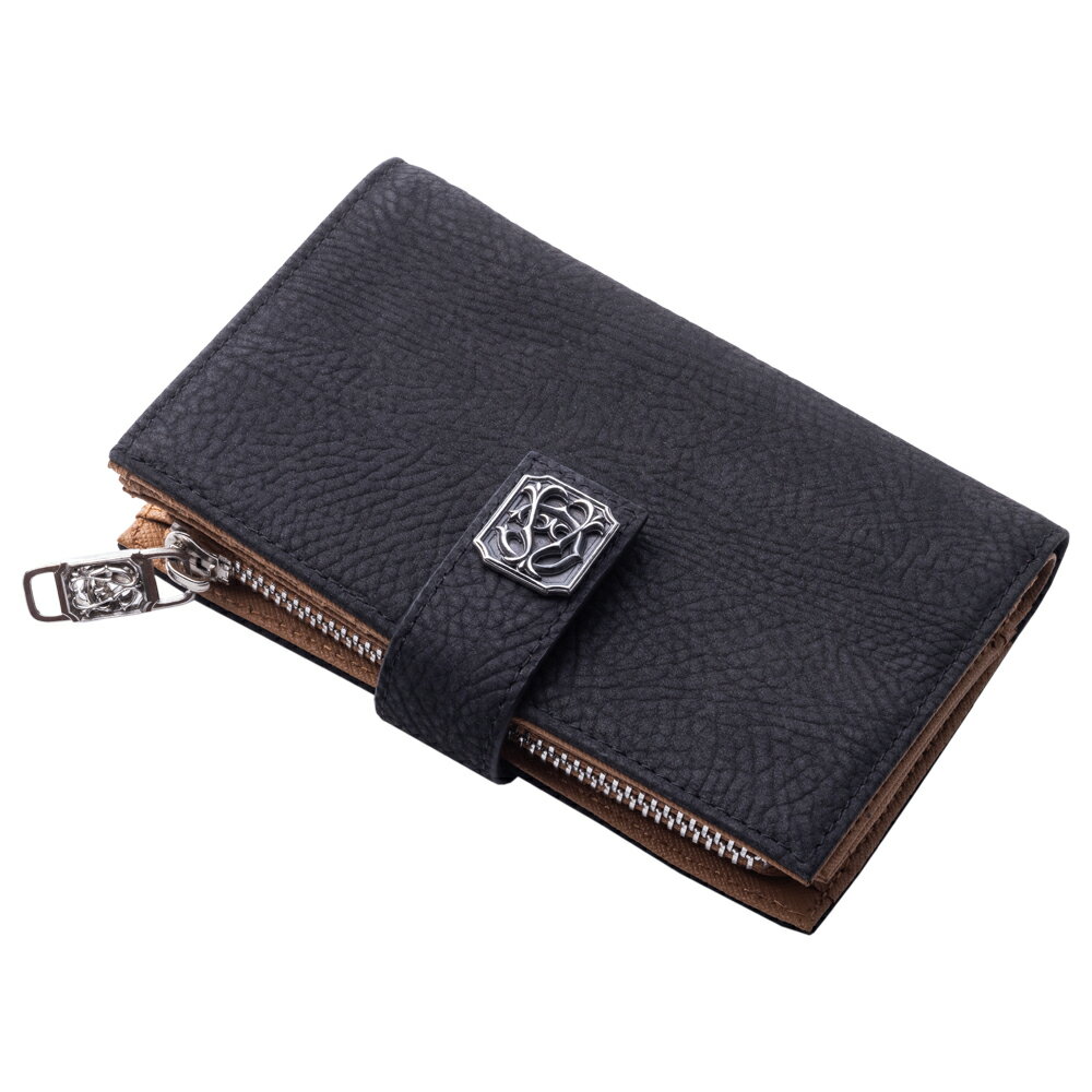 商品情報サイズ/収納縦：9cm横：14cm厚：2.5cm重：150gカードスロット：12札入れ：2小銭入れ：1フリーポケット：4素材牛革/ナイロン/ステンレス付属品ボックス、ギャランティーカード商品説明ブランドのディレクションを受け、提携工...