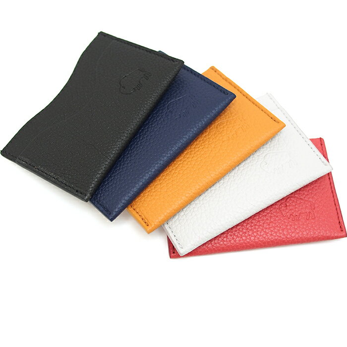 商品説明 ナチュラルなヌメ革による上質なレザーグッズで知られる IL BISONTE（イル・ビゾンテ）からカードケースの入荷！ パンツポケットにも収めやすい柔軟性を併せ持ったカードケース。前と後ろのポケットの間に、真ん中にもポケットが付き、...