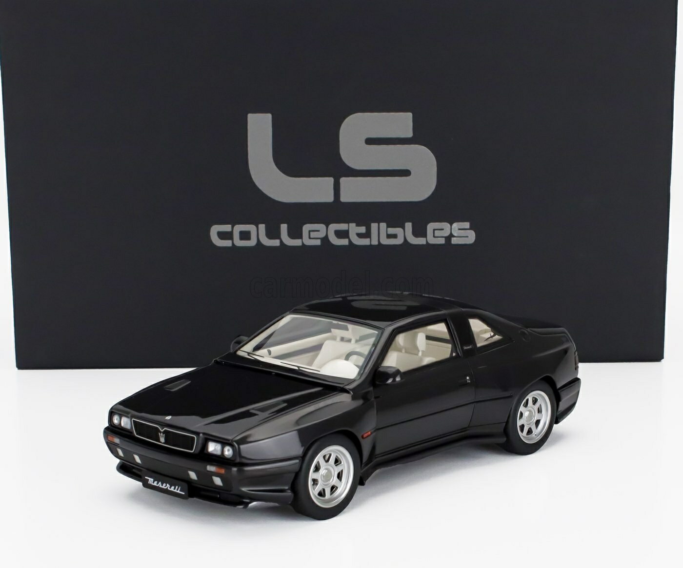Scale: 1/18 Manufacturer code: LS050B Colour: BLACK Material: resin Year: 1989 EAN: 0501180000002