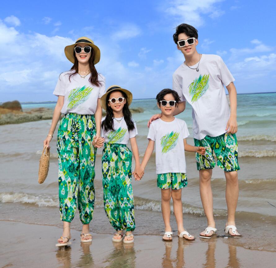 ITEM INFORMATION 【商品詳細】 商品内容：Tシャツ＋パンツ 至急にご利用頂く場合事前にメールにて納期をご確認ください ■サイズ ママ S　着丈58　バスト88　肩幅35　パンツ丈93　ヒップ110　身長155-160　体重4...