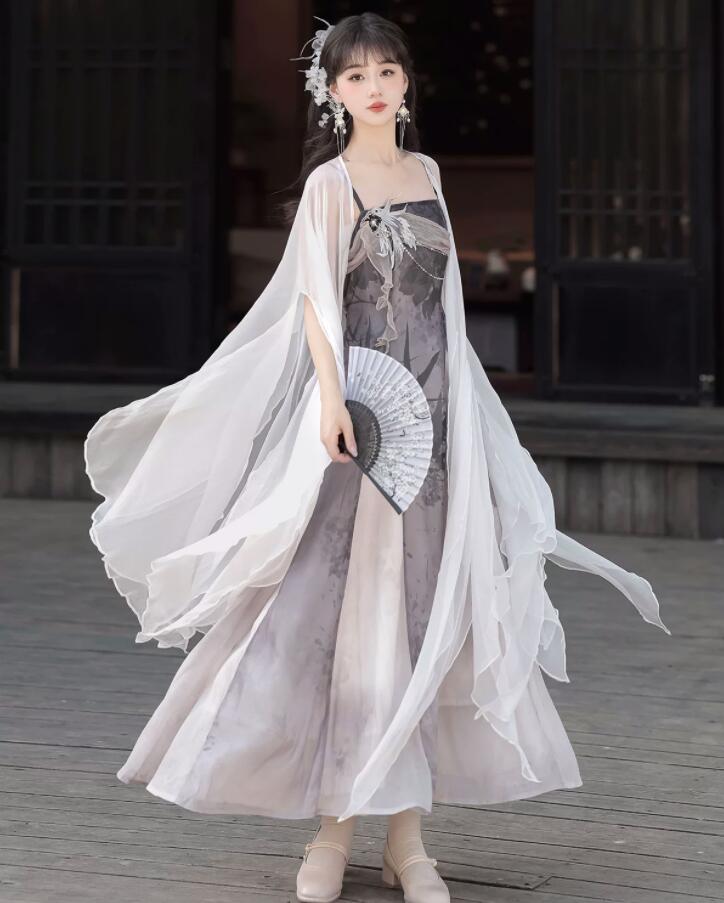 ITEM INFORMATION 【商品詳細】 2点セット：ドレス＋羽織 コスプレ衣装　舞台演出服　普段着　撮影衣装　多用途♪ ■サイズ S　バスト86　着丈123　ウェスト69　身長155-165　体重47kg M　バスト90　着丈125...