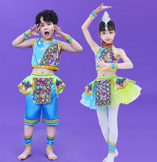 ITEM INFORMATION 【商品詳細】 男の子：トップス＋パンツ 女の子：トップス＋スカート＋髪飾り 至急にご使用頂く場合、事前にメールにて納期をご確認ください ステージパーフォーマンス演出服　ダンス試合専門服　レッスンウェア　撮影...