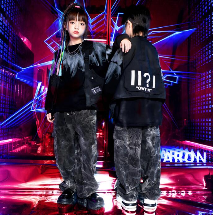 ITEM INFORMATION 【商品詳細】 2点セット：Tシャツ＋パンツ 3点セット：Tシャツ＋パンツ＋ベスト 至急にご使用頂く場合、事前にメールにて納期をご確認ください ステージパーフォーマンス演出服　ダンス試合専門服　レッスンウェア...