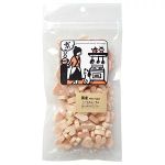 　ハートの形をしたお麩のおやつです。サクサクっと食べれて、歯の弱い子でも大丈夫！