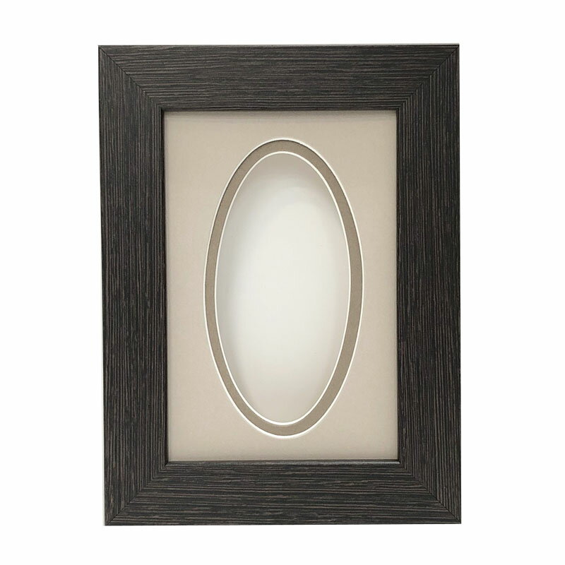 1APサイズ/深さ26mm 窓抜き:110×54(楕円)mm 裏板:152×104mm 外寸:192×144mm