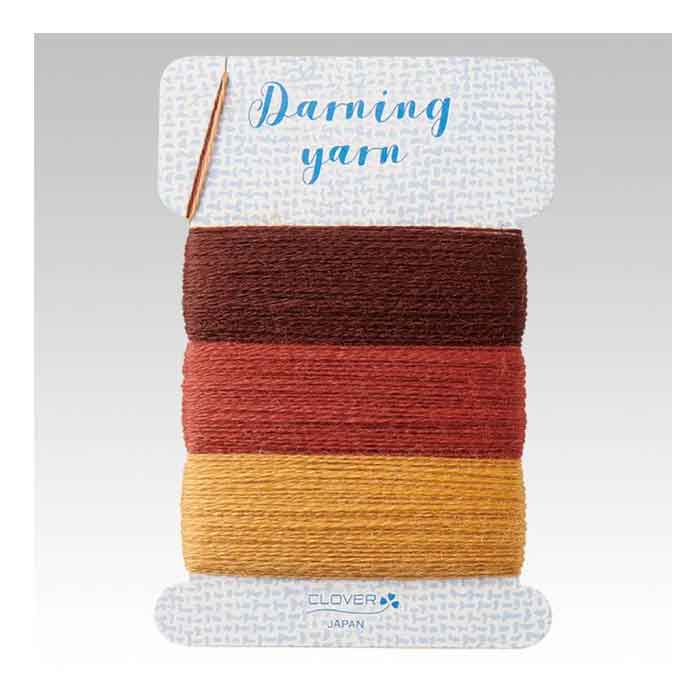 商品名：クロバー ダーニング糸 アース メール便/宅配便可品　番：57-585素　材：ウール50% アクリル50%容量：3色入(各約16m巻)ダーニング糸 刺繍 刺しゅう 修繕 クロバー クローバー ハンドメイド 手芸 ニットの穴あきなど、...