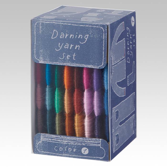 商品名：クロバー ダーニングイトセット カラー1品　番：57-589素　材：ウール50% アクリル50%容量：8巻セット 3色(各約16m)詳　細：【内容色】 ・ルージュ ・レイク ・エメラルド ・マンダリン ・アース ・ローズ ・パープル...