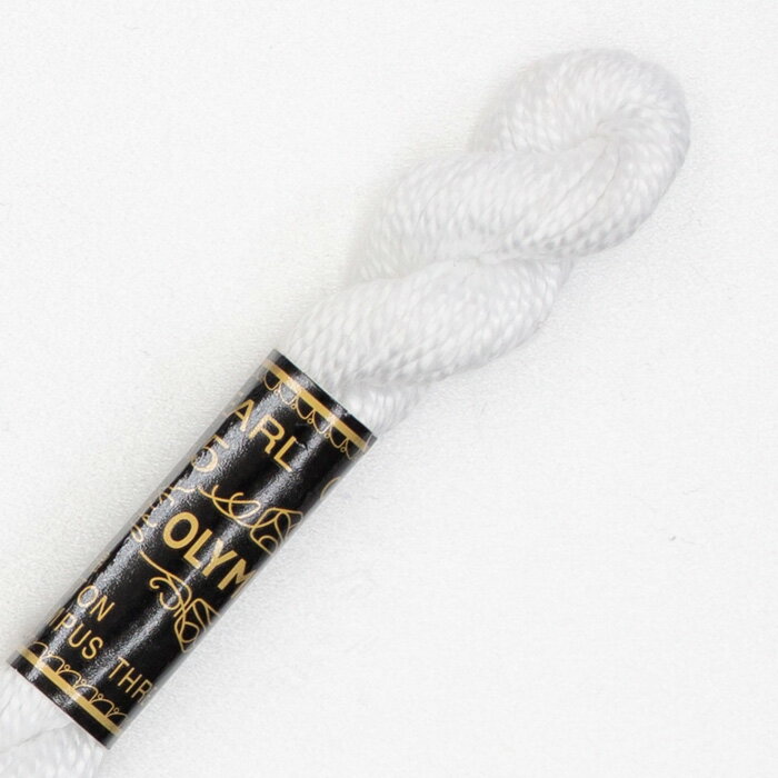 商品名：オリムパス 5番刺しゅう糸 800 メール便/宅配便可品　番：ol-5-800素　材：綿100％容量：25m【 オリムパス5番刺しゅう糸 】一覧はこちら ・メーカー希望小売価格はメーカーサイトに基づいて掲載しています刺繍 刺しゅう ...