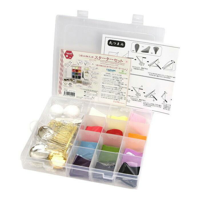 商品名：つまみ細工用 スターターセット 収納ボックス付き品　番：tpss-1詳　細：【 セット内容 】 ・一越ちりめんカット 3.5×3.5cm (無地/レーヨン) 120枚 (各色10枚) ・精密ピンセットA (先端ベーシックタイプ/鉄)...