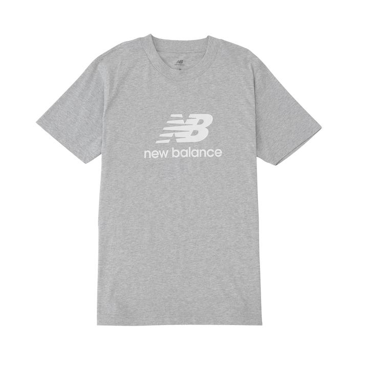 【New Balance】 ニューバランス M NB Stacked Logo Tシャツ MT41502AG AG スタックドロゴが映える定番のショートスリーブTシャツ。肌触りのよいコットンを使用し、快適な着心地と汎用性のあるデザインで、ス...