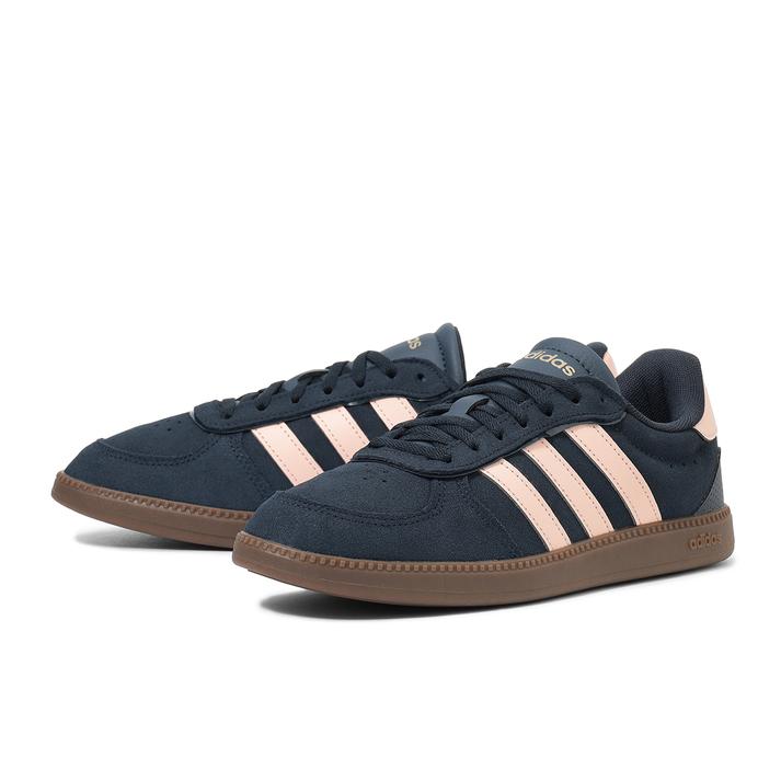 レディース 【ADIDAS】 アディダス BREAKNET SLEEK SUEDE ブレイクネット スリーク スエード IH1380 AURO/BLUS/FTWR【ご注意】こちらの商品は弊社実店舗からも集約(入荷)するため、「靴箱の破損、色...