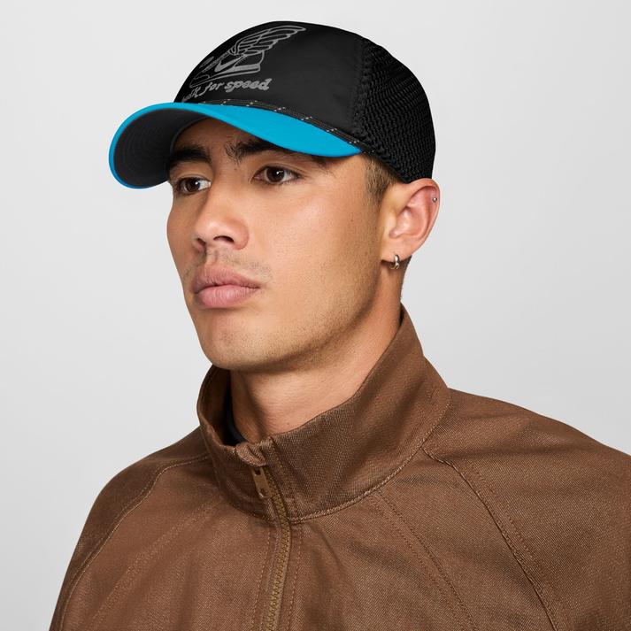 【NIKE】 ナイキ U DF PRO CAP US FB RN GFX キャップ IQ1339 010BLACK/REFSIL【ご注意】こちらの商品は弊社実店舗からも集約(入荷)するため、「靴箱の破損、色あせ、プライス貼付、剥がし跡」「靴...