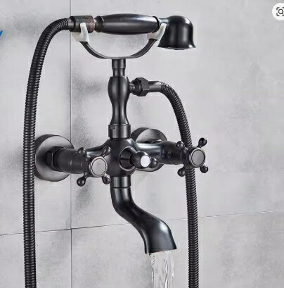 1、【節水】肌に優しく強い水流を一般的なシャワーの50％の節水効果で実現。 2、【水流】極細ストレート水流。穴径を小さくすることでシャワーの勢いを上げ、穴数を増やすことでキメが細かく密度の高いシャワーが出ます。 3、【サイズ】吐水口長さ(c...