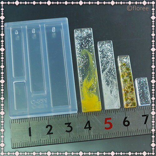 商品説明 商品説明 樹脂粘土をはじめとする自然乾燥粘土、オーブン粘土・純銀粘土、UVレジンや2液性のエポキシ樹脂・発泡ウレタンなど化学変化によって硬化するものでご使用頂ける便利なシリコーン型です。 ※レジンなどの化学変化を伴う素材は20〜3...