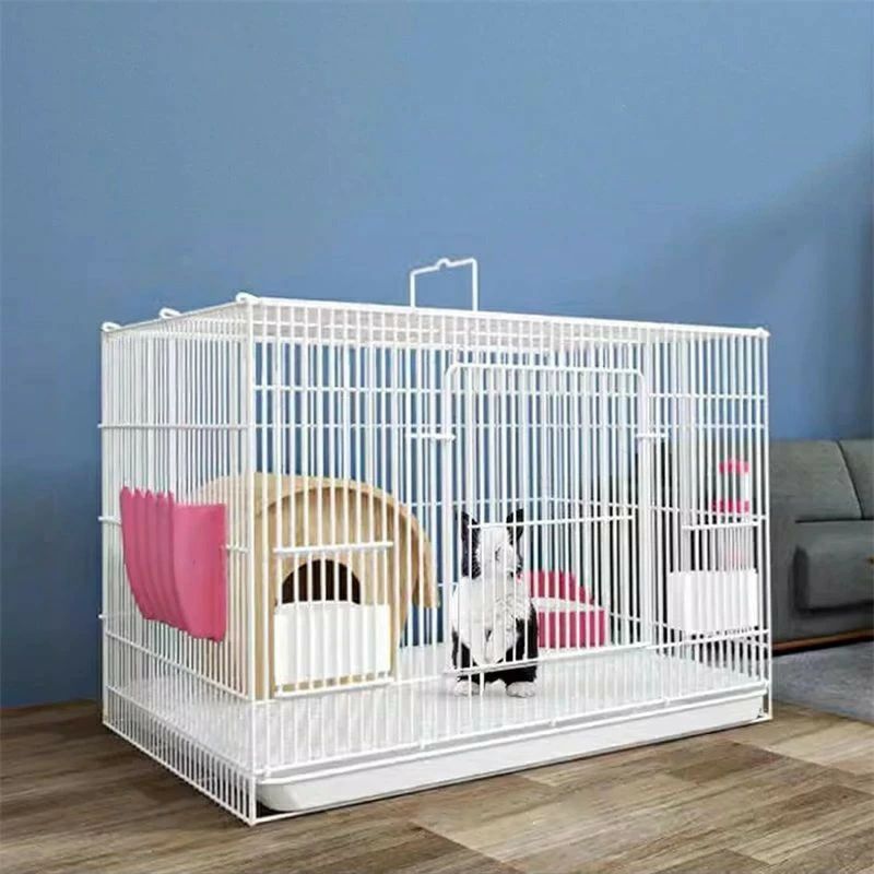 高品質：このウサギ用ケージは丈夫で耐荷重が高く、圧力がかかっても曲がりません。 自動車グレードの塗装工程により、ケージの仕上がりを維持し、時間が経っても塗装が剥がれることはありません。 お手入れ簡単：引き出し式のトレイは深めの設計で、糞がこ...