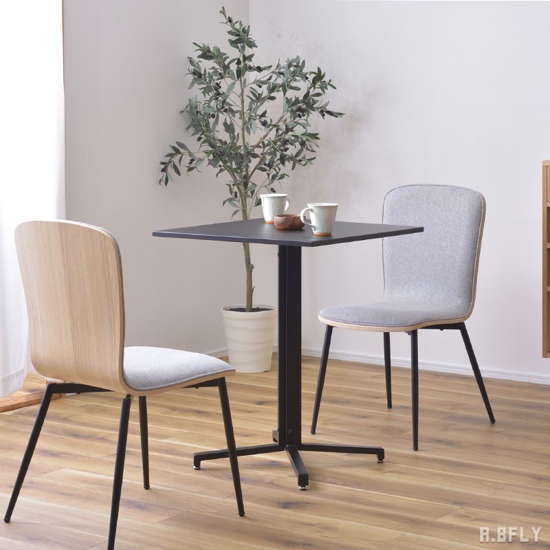 素材 スチール（粉体塗装) アジャスター付 サイズ(cm) W60×D60×H73 cm 商品重量 8.0kg 生産 Made in China 備考 ■組立式 お手入れのしやすいスチールテーブル。 オフィスやカフェなど様々な空間に取り入れ...