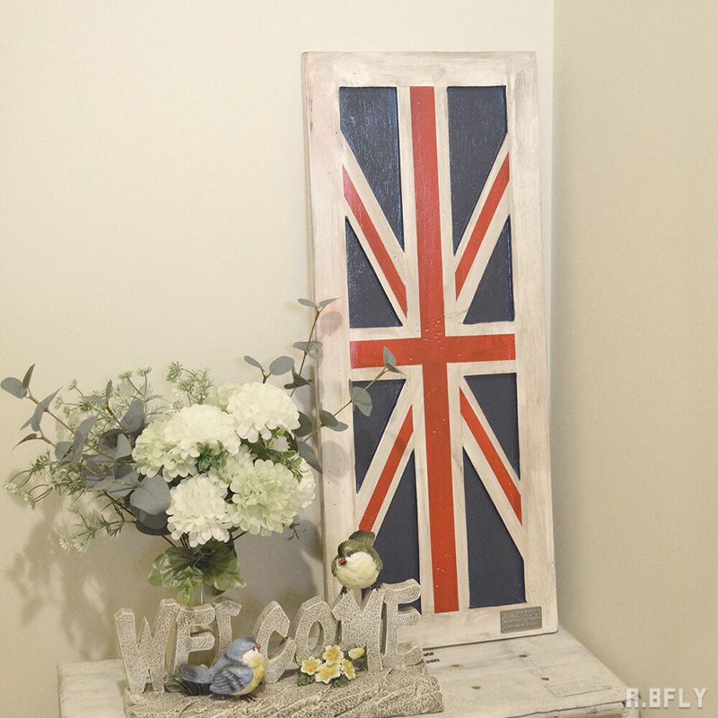 ユニオンジャックをモチーフとした アンティークテイストの木製フェンス。 表面だけでなく両面デザインされています。 素材 木/スチール サイズ Sサイズ：約 W285×H680×D20mm Lサイズ：約 W445×H1040×D20mm 生産...