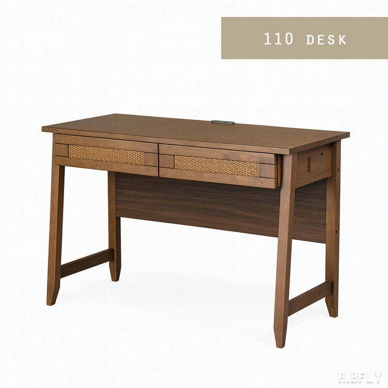 ラタンの風合いと無垢材の優しさを活かしたシリーズ。 実用性を兼ね備え、デスクは2サイズの展開。 デスクとチェストは並べて使える高さ設計で、幅広い世代にフィットします。 無垢材のずっしりとした温もり。ラタンの軽やかな透け感。 この2つの素材を...