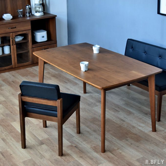 素材 天板：ウォールナット突板/MDF/ラッカー塗装 本体・脚：ウォールナット無垢材/ラッカー塗装 サイズ 幅150 × 奥行85 × 高さ72.5cm 梱包サイズ 幅154.5×奥行89.5×高さ15.5cm 重量 27kg 備考 組立品...