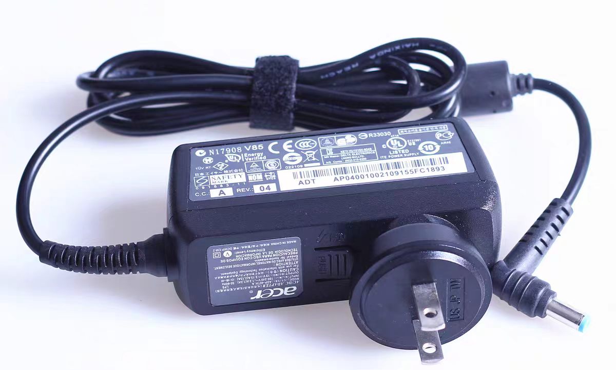 商品詳細 型番(指定不可) ACER 入力 電圧100V-240V 50/60Hz 出力 19V2.15A 40W コネクタ 5.5mm*1.7mm 対応機種 ACER A150 D150 D255 D257 ZE6 D260 D270 付...
