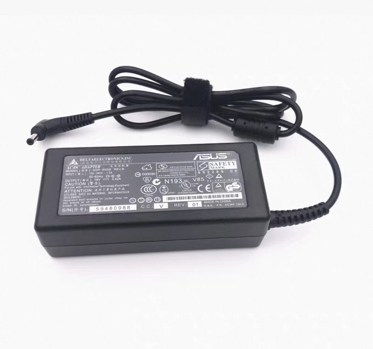 商品詳細 型番(指定不可) ASUS 入力 電圧100V-240V 50/60Hz 出力 19V3.42A 65W コネクタ 4.0mm*1.35mm 対応機種 ASUS R414U F441UV7200 U4000UQ7200 VM520...