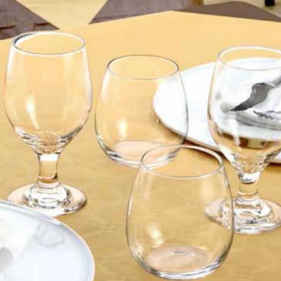 【Borgonovo ボルゴノーヴォ】 1950年にイタリアのミラノから西80kmにあるBorgonovoで設立されました。 今、ヨーロッパでも最も勢いのあるグラスメーカーです。