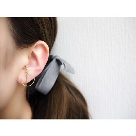 商品説明ピナチョコについて テレビ、新聞、雑誌で紹介された痛くない新感覚アクセサリー。ピアスでもイヤリングでもない、 見たことのない耳アクセサリーのピナチョコです。装着かんたんで軽い着け心地。ピアス穴ももちろん不要です。意匠登録、商標登録済...